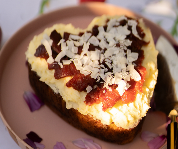 Tilly Pamment's "The Plain cake" with a quincy finish – Singing Magpie ...