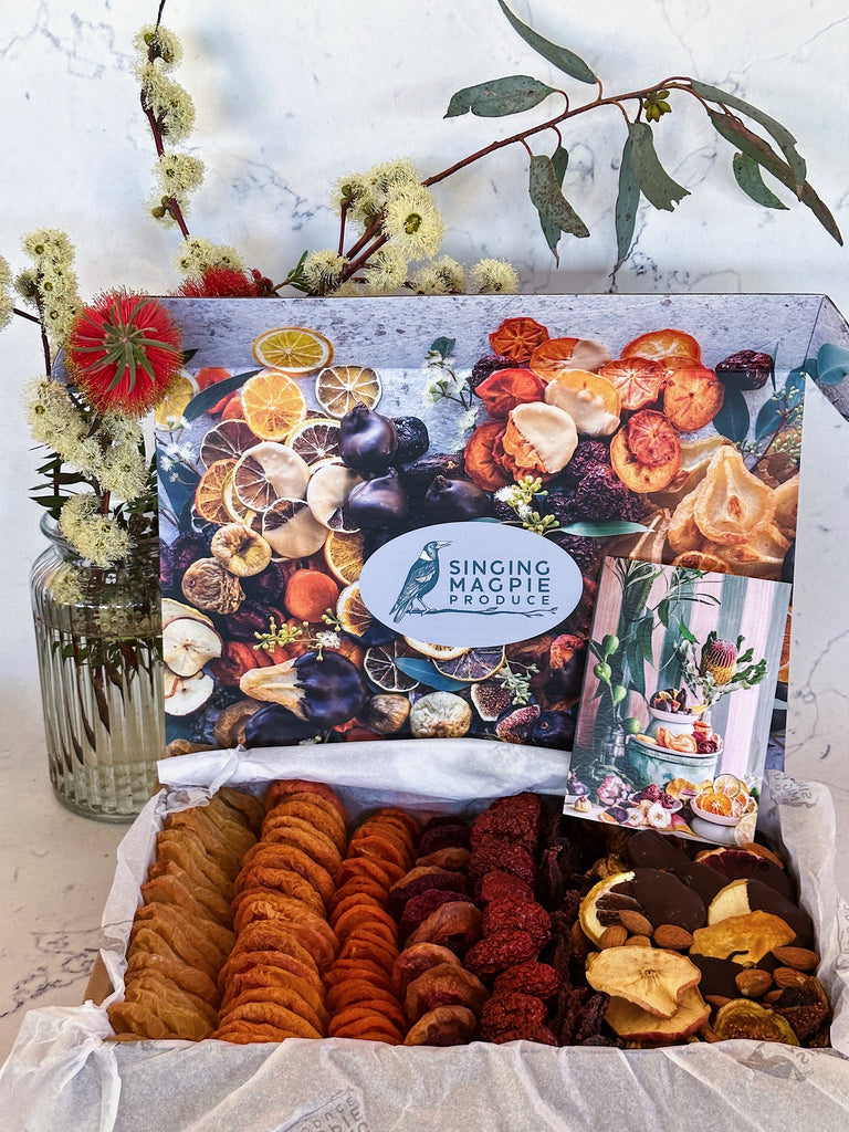 AD. Deluxe Rainbow Giftbox – Singing Magpie Produce